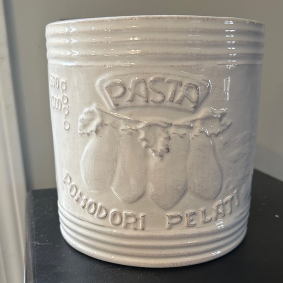 HTF Sur la table White Ceramic Italian script utensil crock